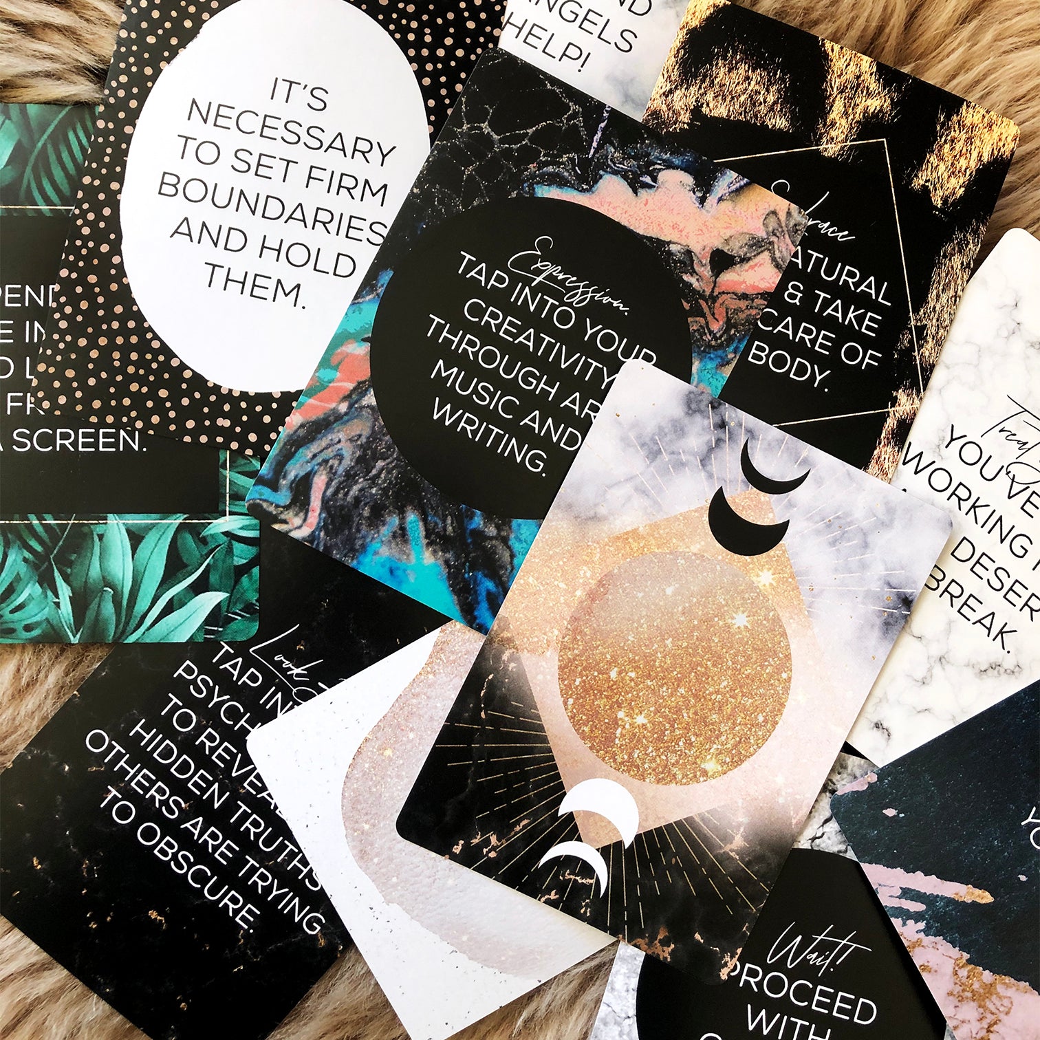 Divine Intervention Oracle Deck – Bohemian Dreamer